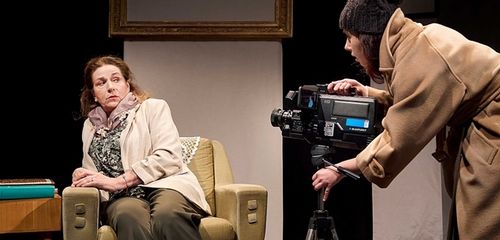 Zwei Frauen, ein Leben - 7c im Theater - BG Gallusstraße Bregenz